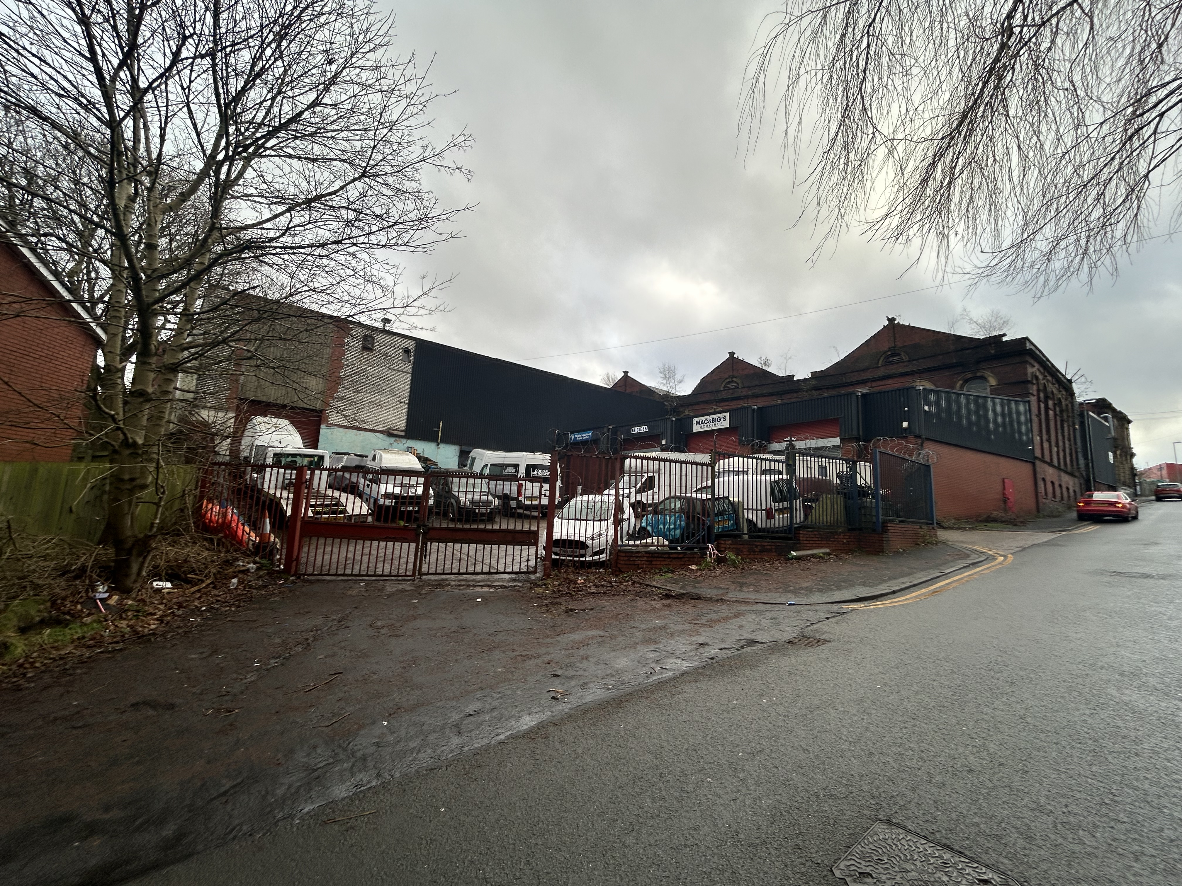 Land and buildings to the North East of Coldhurst Street, Oldham OL1 2BQ