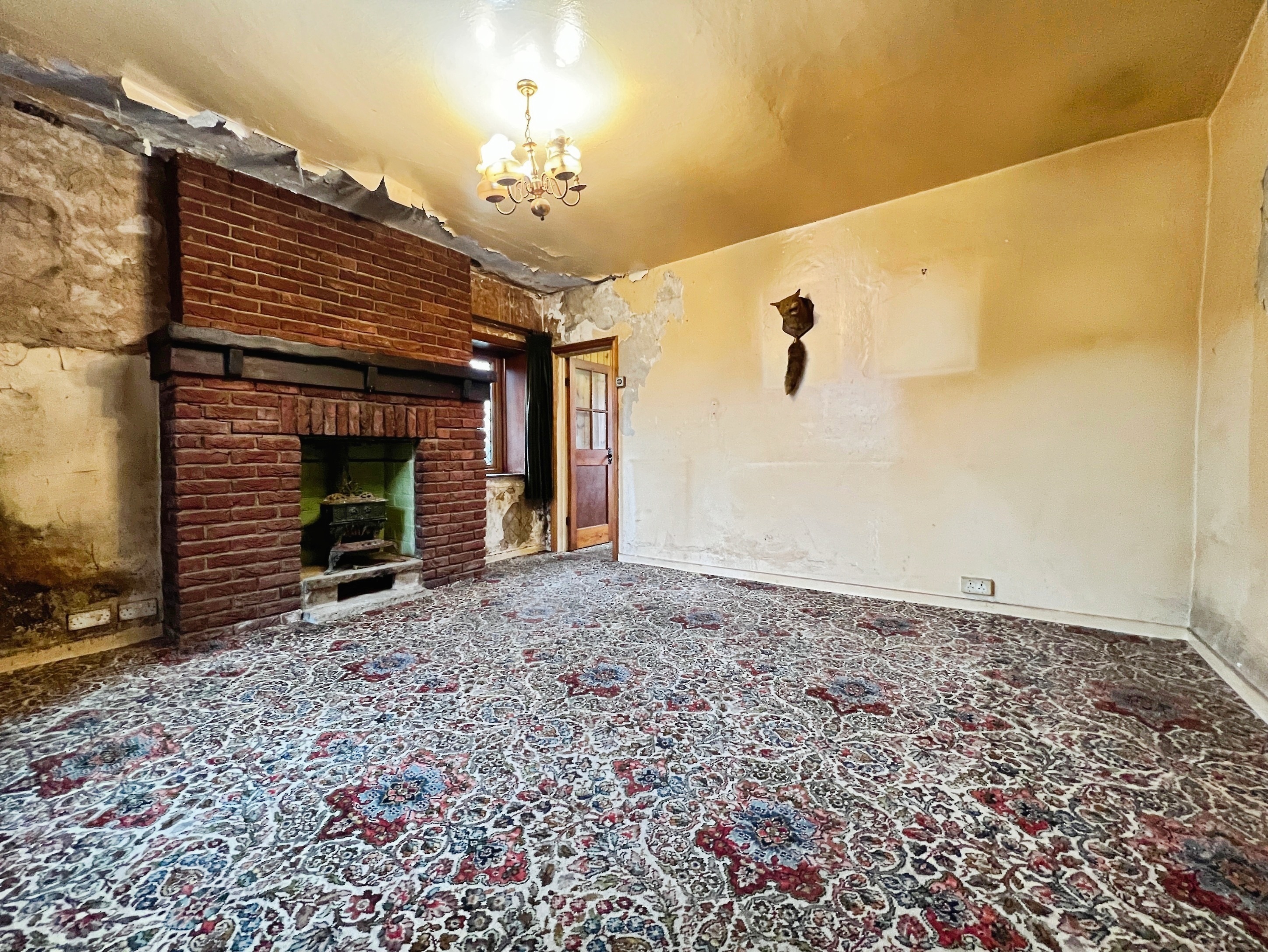 641 Bradshaw Road, Bolton, Lancashire BL2 4JR | Cottage for auction in ...
